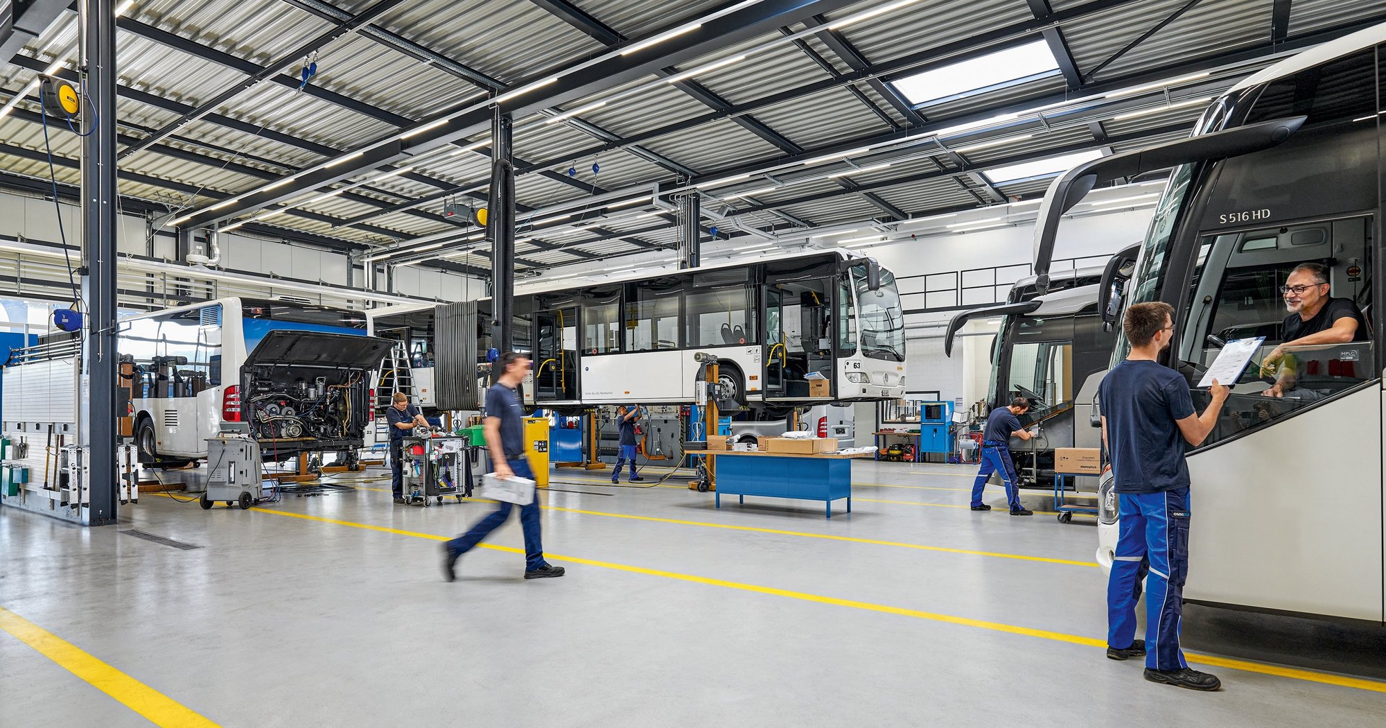 ServiceContracts diesel buses - OMNIplus Germany